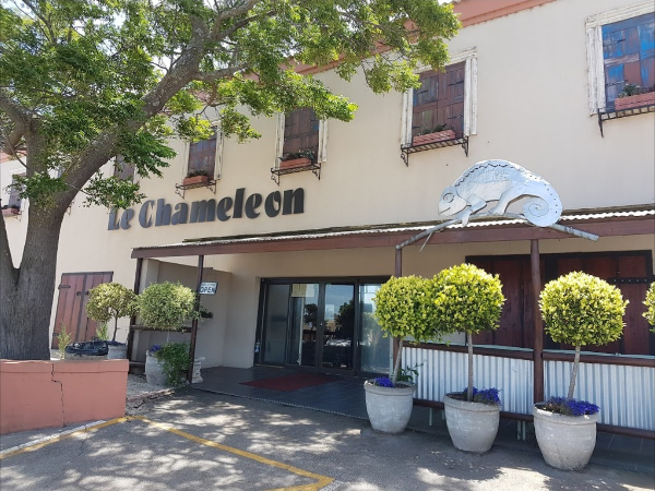 Le Chameleon - Restaurant in Humansdorp - EatOut