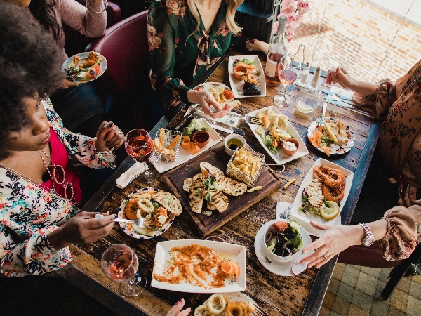 The sharing-plates menu: a diner’s dream or a chaotic nightmare? - Eat Out